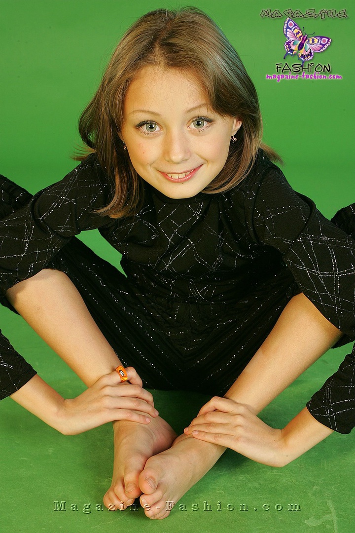 Magazine Fashion Issue 48 Part ... Shared by 1f5s**qbru | PikPak