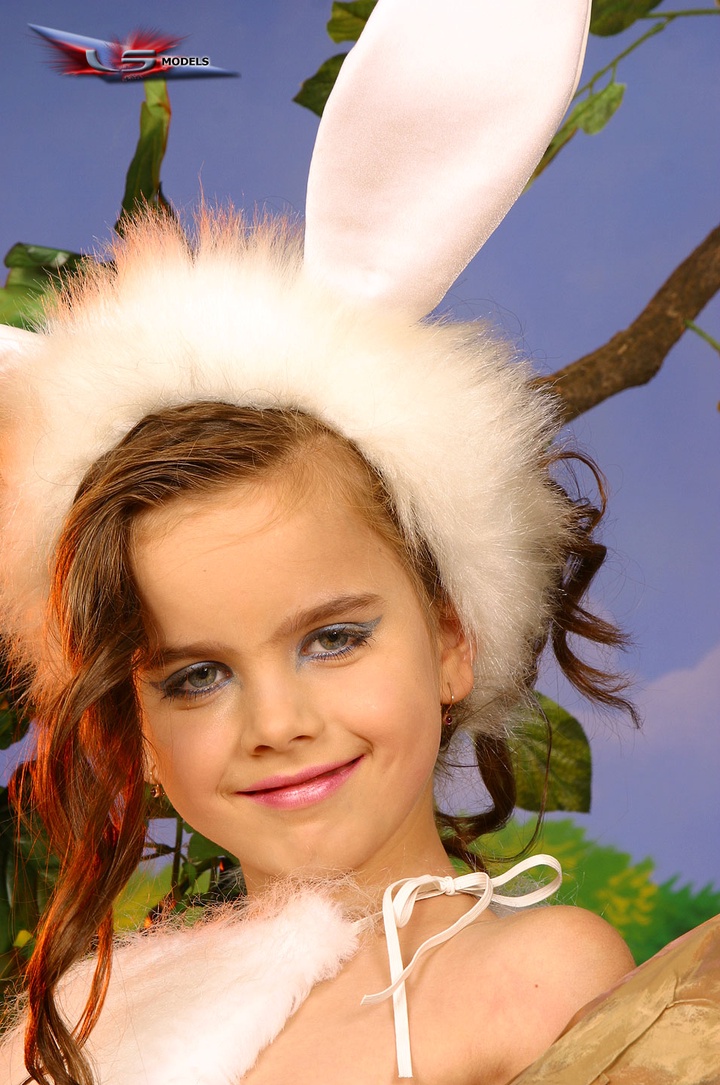 Bunny Xx 7yo Shared By 1f4m 4omk Pikpak